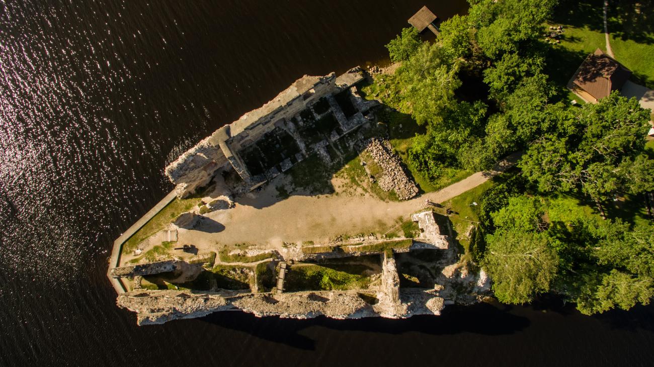 Koknese Castle ruins | latvia.travel