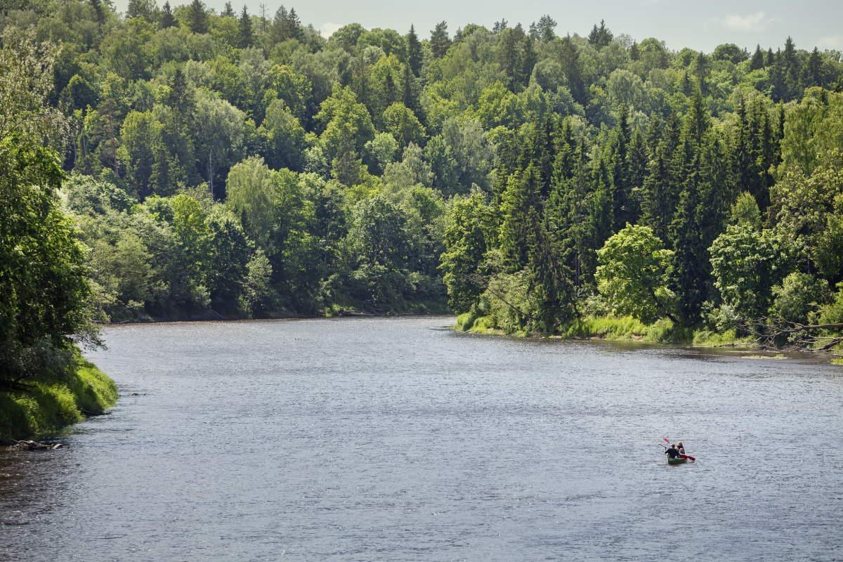 The most popular rivers for boating | latvia.travel