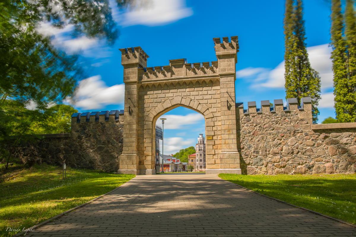 Siguldas Jaunā pils un pils kvartāls | latvia.travel