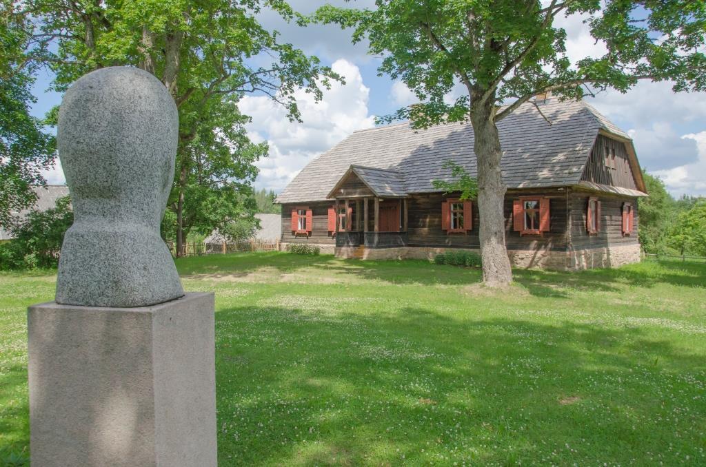 Rainis museum "Tadenava" | latvia.travel